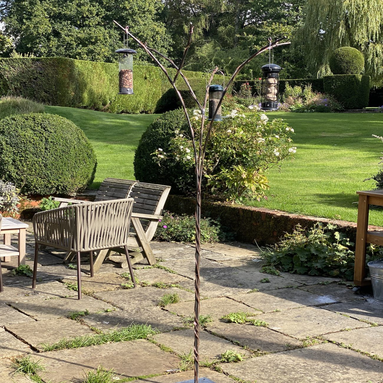 Metal Bird Feeder Tree/Pole (Large) | Verdigris UK